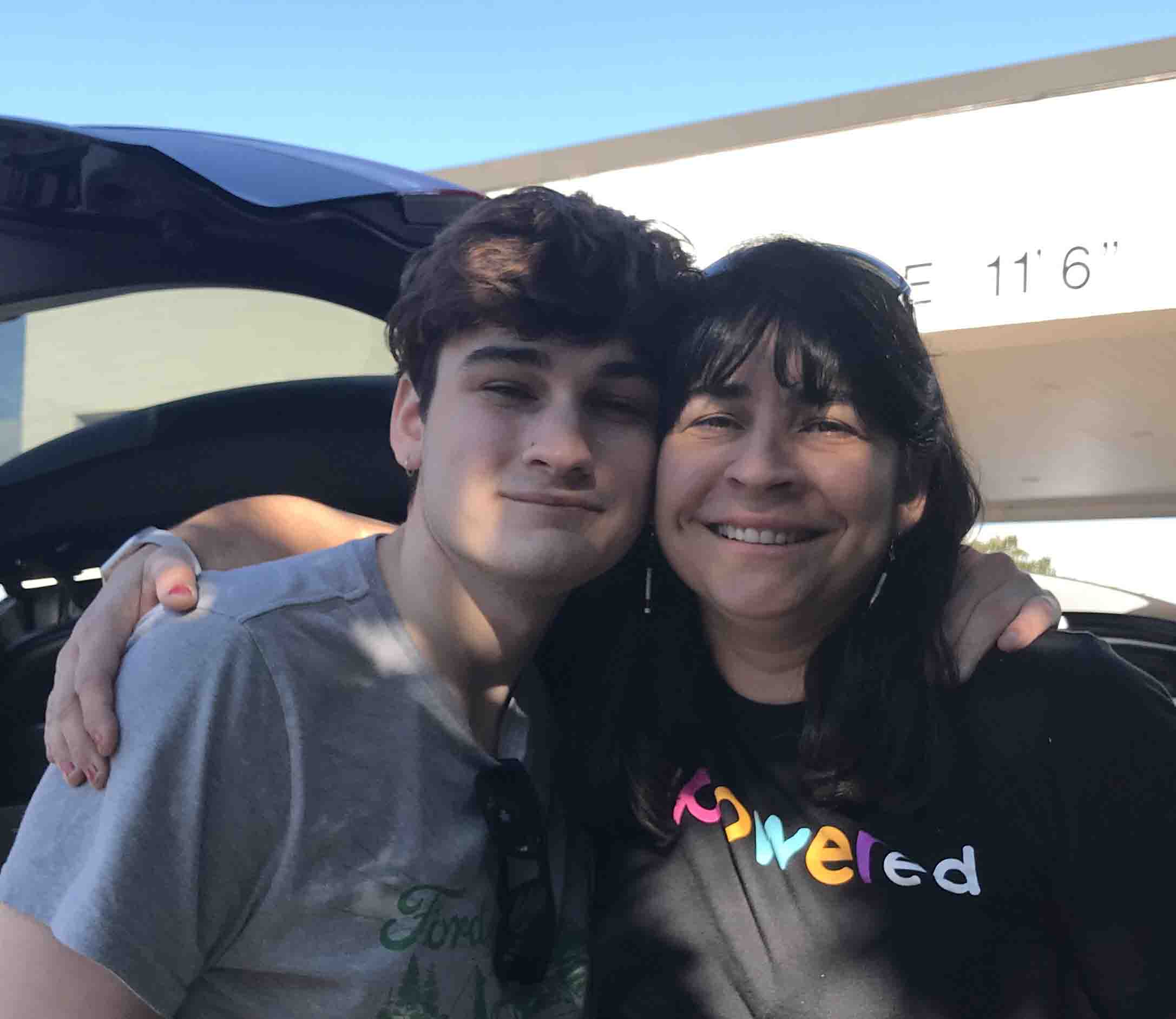 Eileen Bischof (third from left) and Dona Sauerburger (second from left ...
